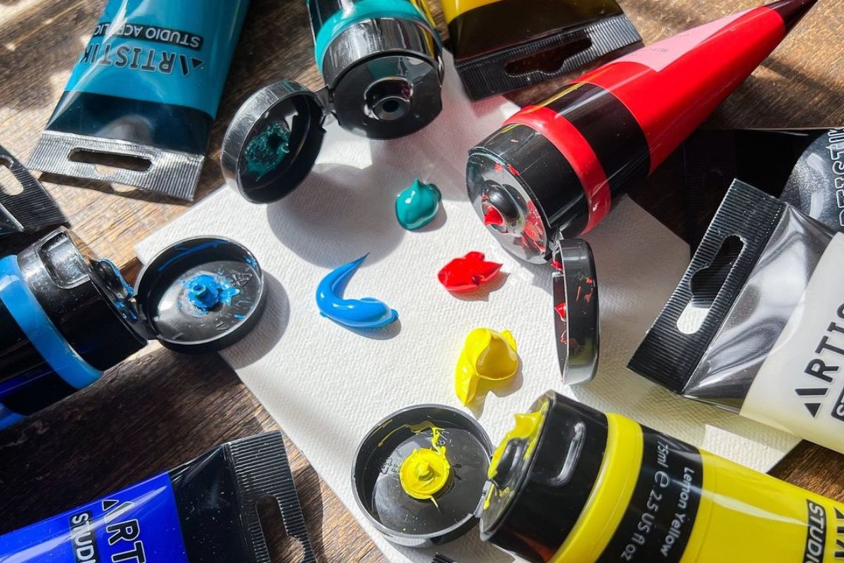Common Mistakes People Make with Acrylic Paint and How to Avoid Them ...