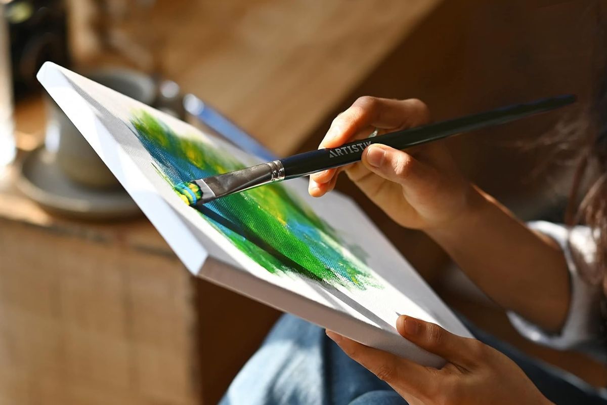 The Versatility and Importance of Stretched Canvas for Artists ...
